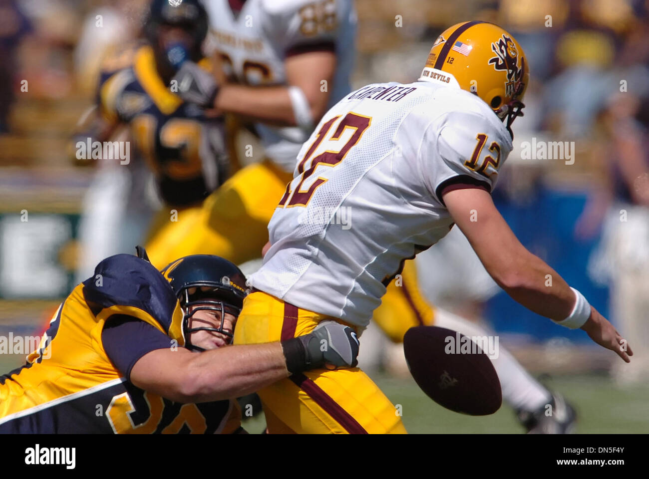 Sep 23, 2006; Berkeley, CA, USA; California's ZACK FOLLETT, #56, sacks ...