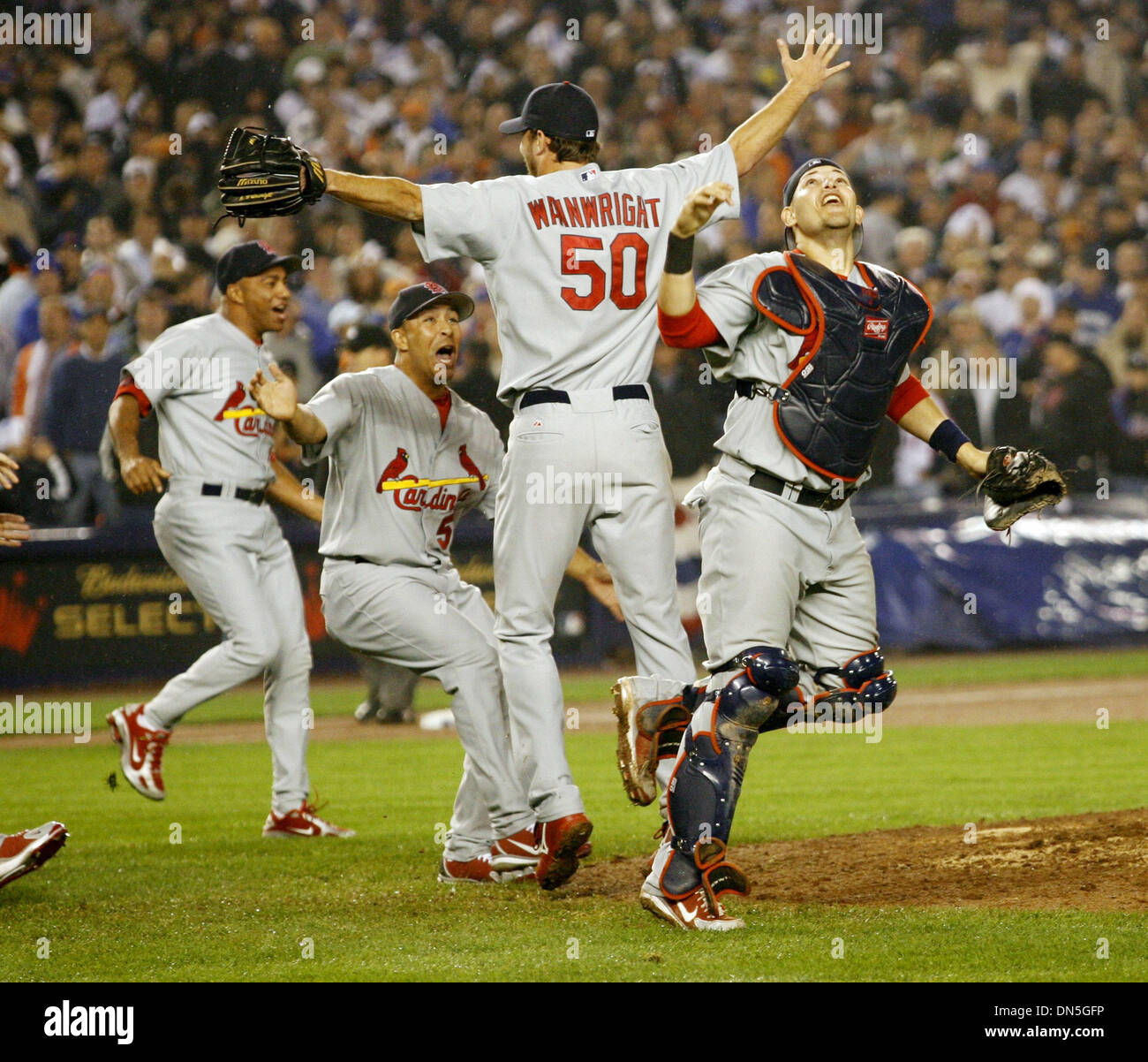 Oct 19, 2006; New York, NY, USA; Cardinals celebrates after Game 7 of ...