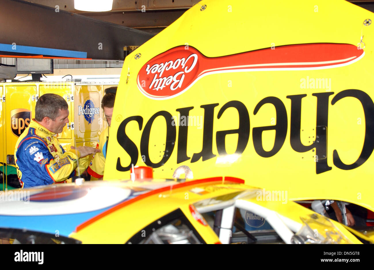 Oct 20, 2006; Martinsville, VA, USA; Driver BOBBY LABONTE during ...