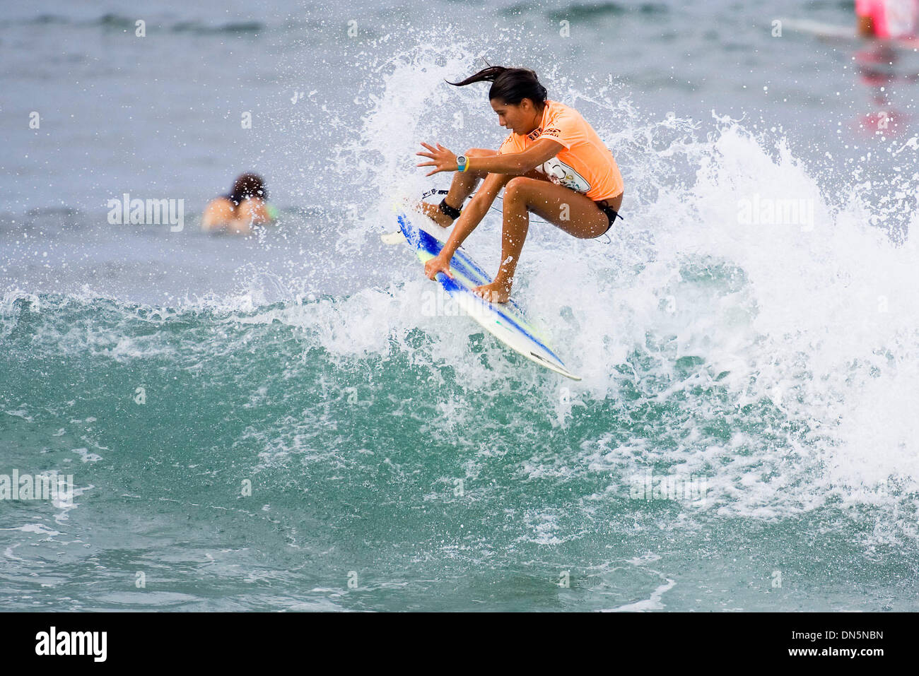 Erica Hosseini Surfing