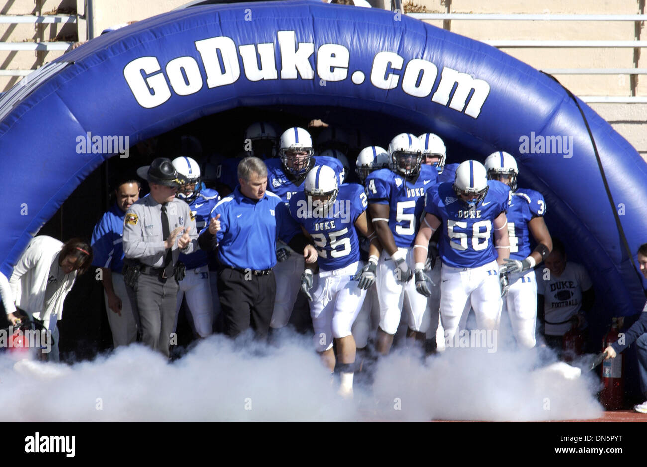 Duke blue devils football team hi-res stock photography and images - Alamy