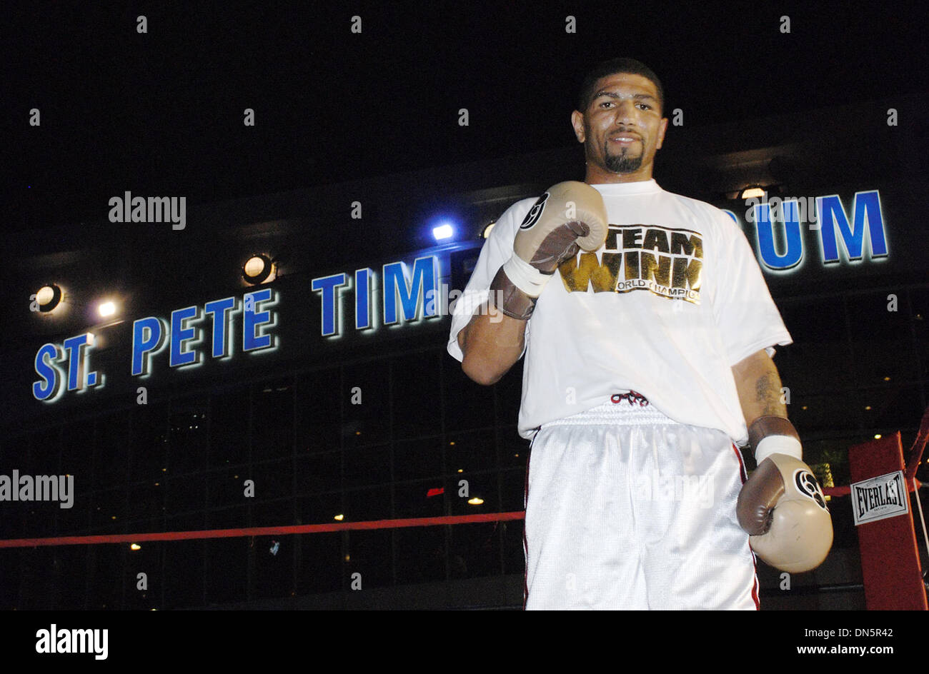 Ronald winky wright hi-res stock photography and images - Alamy