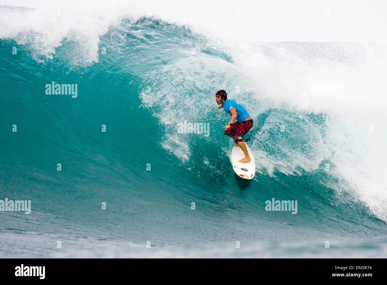 Nov 30, 2006; Oahu, HI, USA; OLA ELEOGRAM (Haw) scored one of the ...