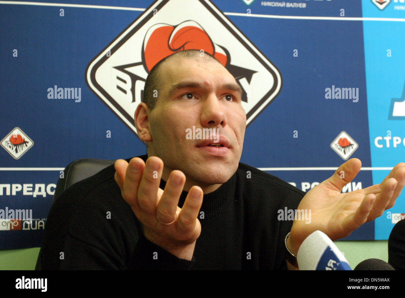 Nikolay Valuev - russian heavy weight boxing champion at the press ...