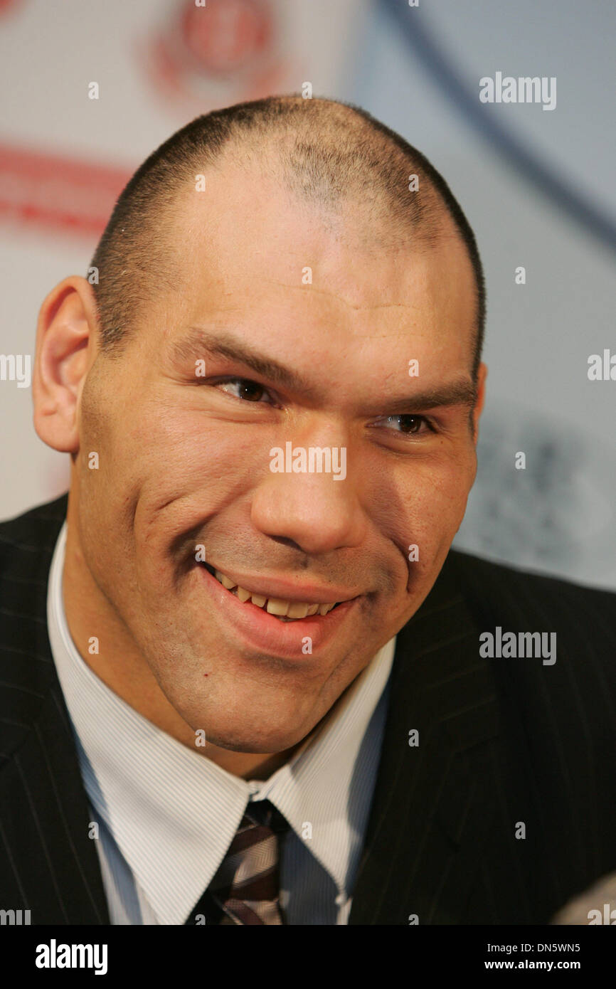 Russian heavy weight boxer Nikolai Valuev at the press conference in ...