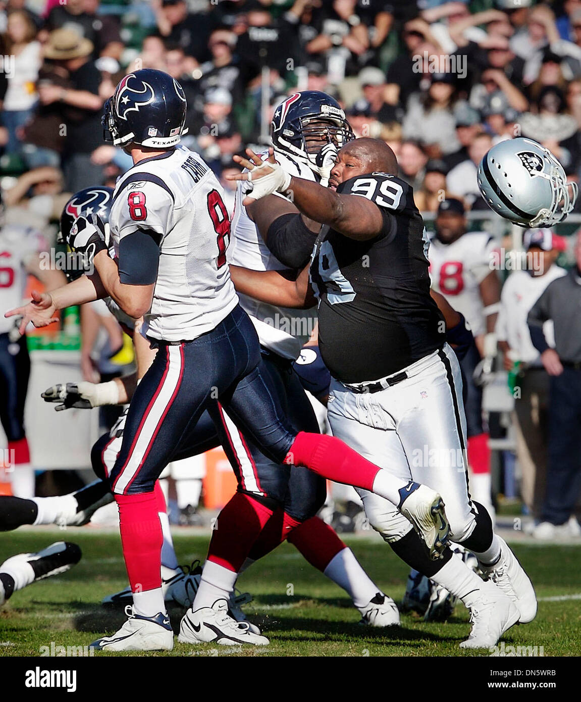 Warren sapp raiders hi-res stock photography and images - Alamy