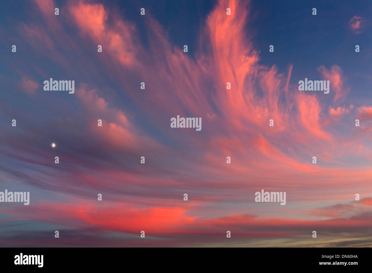 Moonrise and sunset at Salthouse Beach Norfolk Stock Photo - Alamy