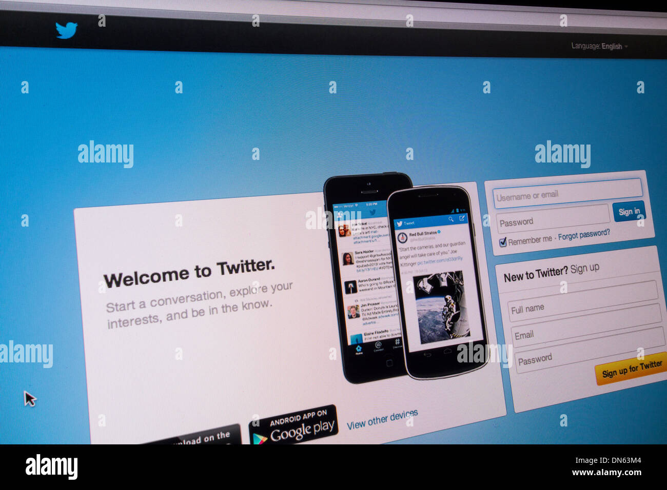 Twitter login screen hi-res stock photography and images - Alamy