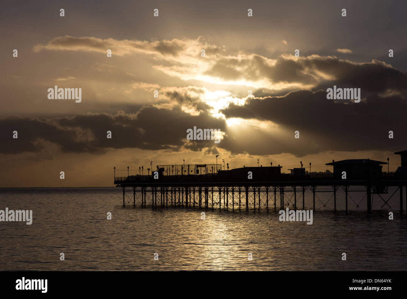 paignton pier,pier, paignton, torbay, slide, fun, sand, waves, building ...