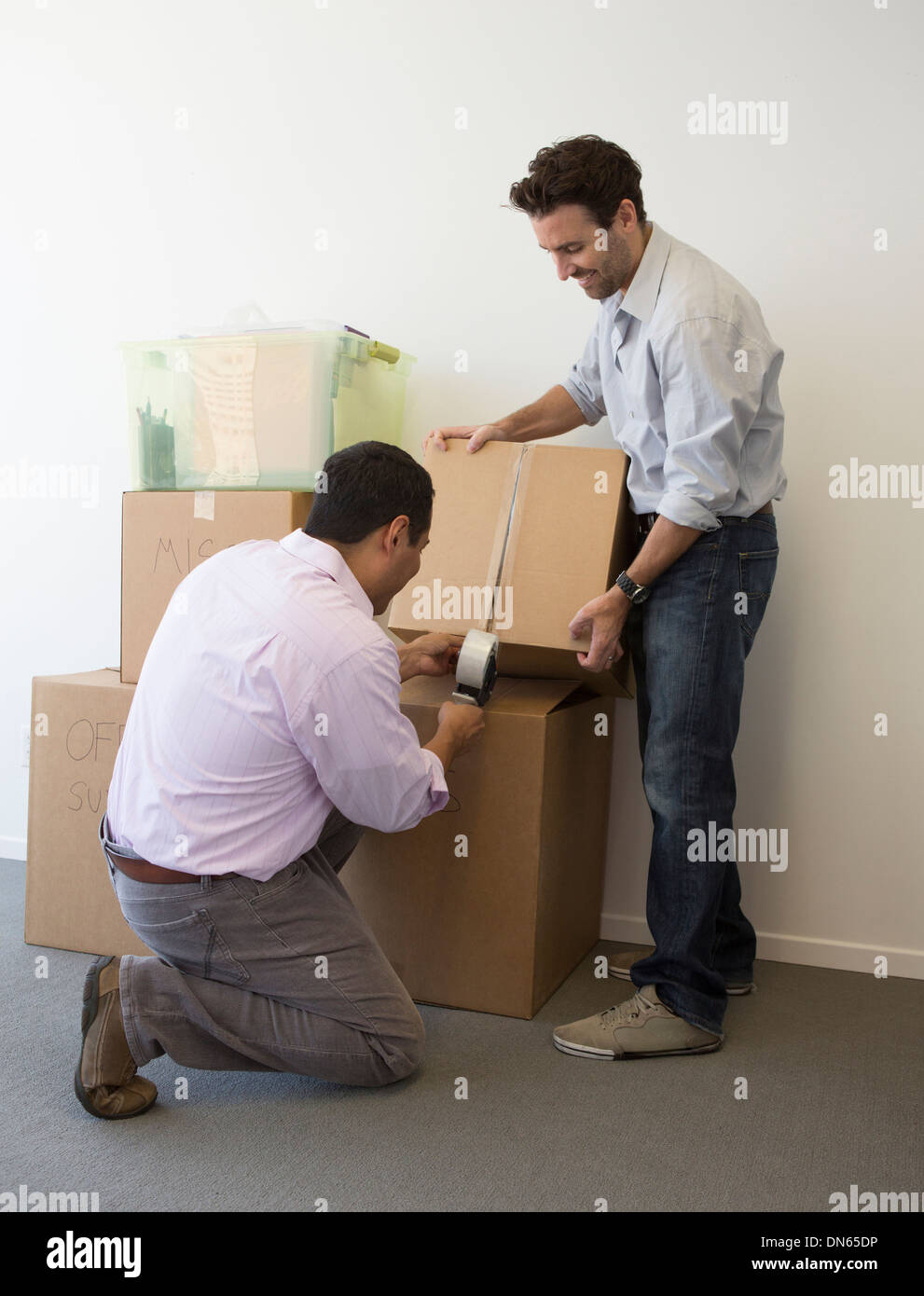 California packing hi-res stock photography and images - Alamy