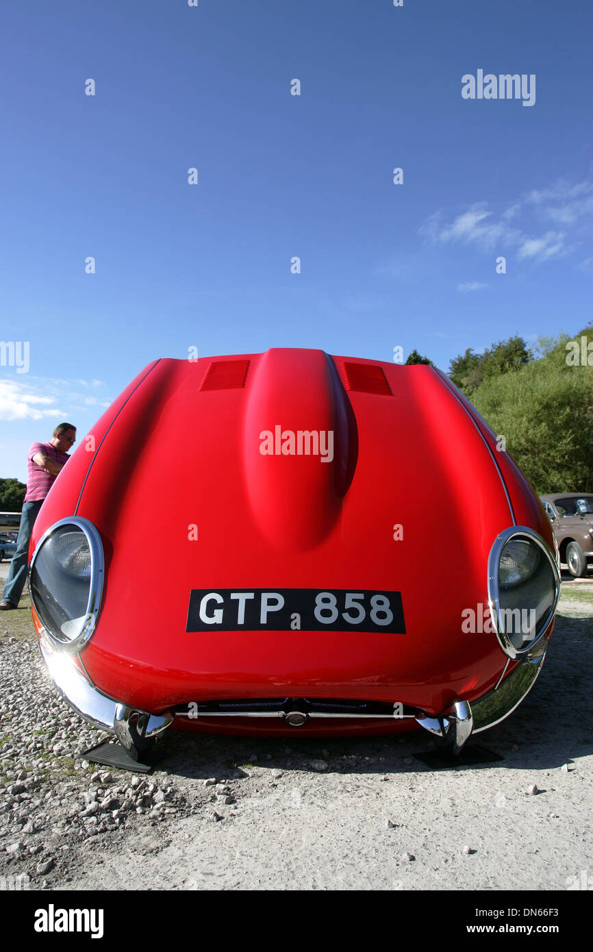 Vintage jaguar car e type hi-res stock photography and images - Alamy