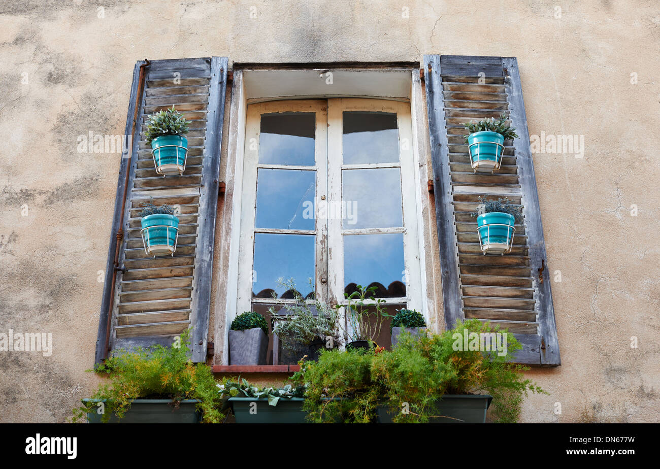 Typical Saint Tropez window with flowers, Provence, France Stock Photo ...