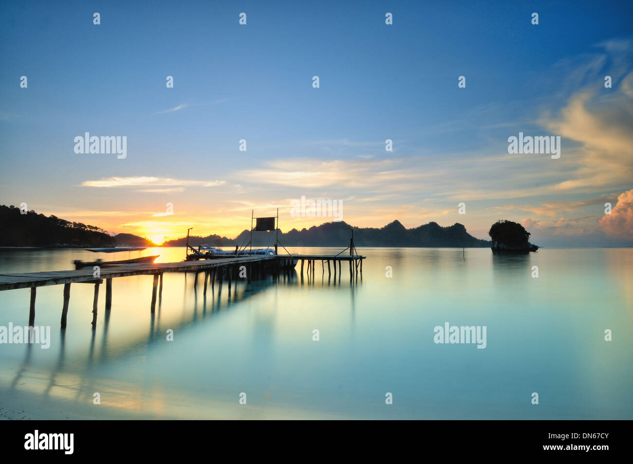 Sunrise at Wayag port, Raja Ampat Stock Photo - Alamy