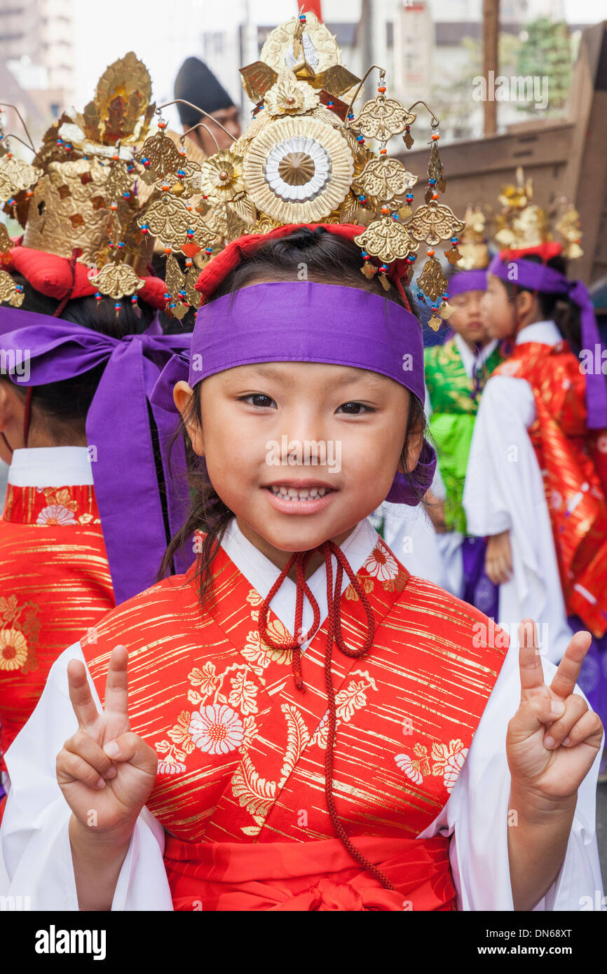 Japan, Honshu, Kanto, Tokyo, Asakusa, Jidai Matsurai Festival, Child in ...