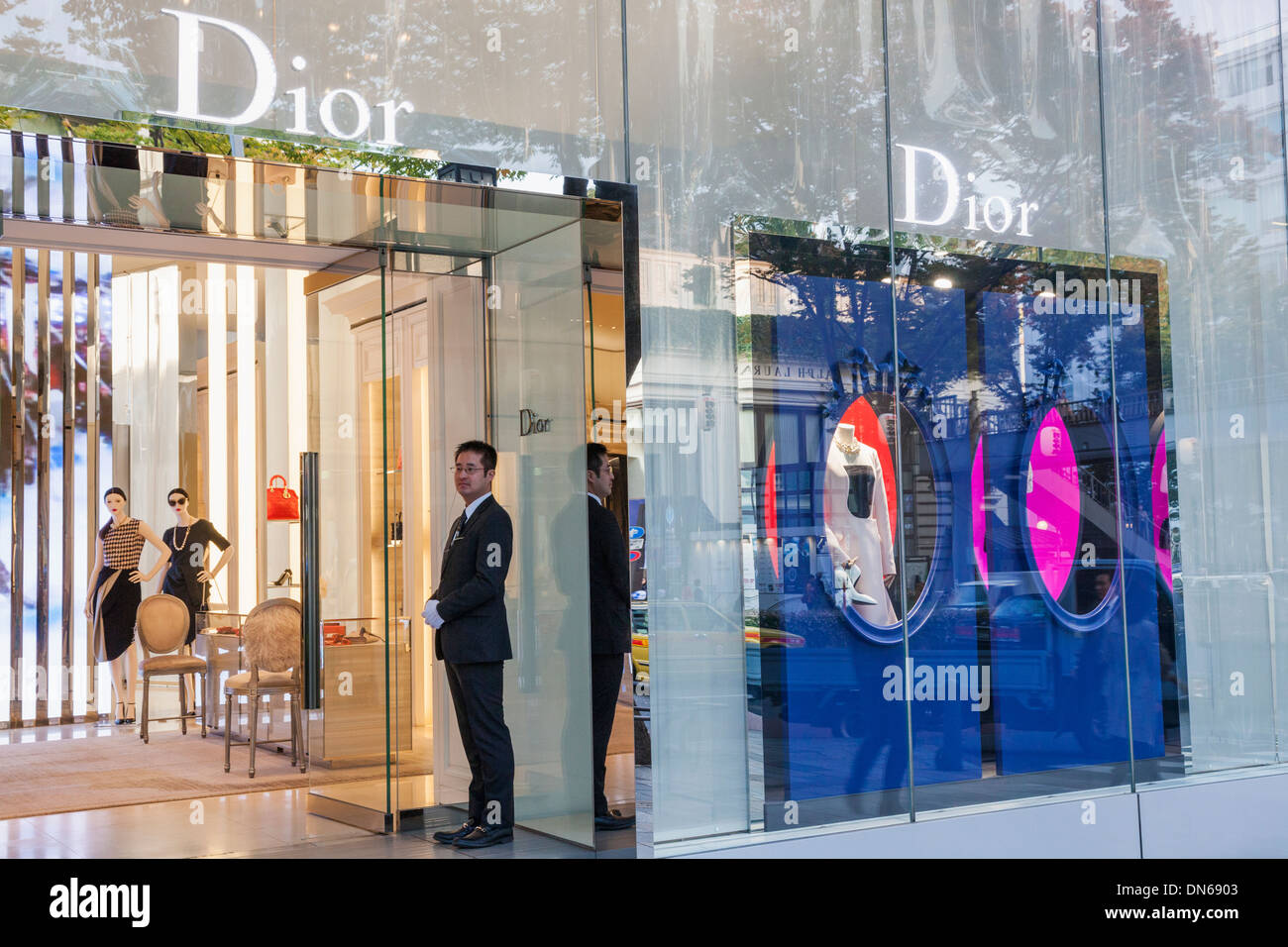 Dior store ginza tokyo japan High Resolution Stock Photography and ...