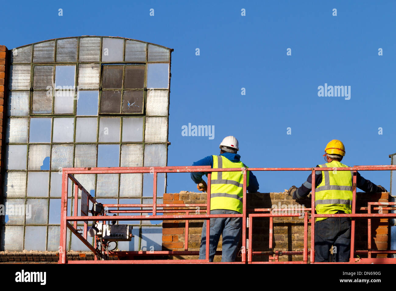 Victorian factory workers hi-res stock photography and images - Alamy