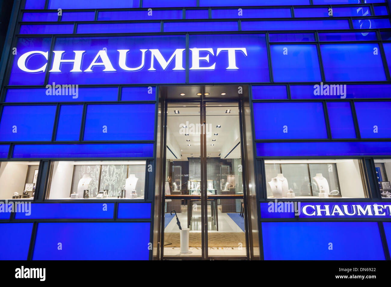 Japan, Honshu, Kanto, Tokyo, Ginza, Chaumet Store Stock Photo - Alamy