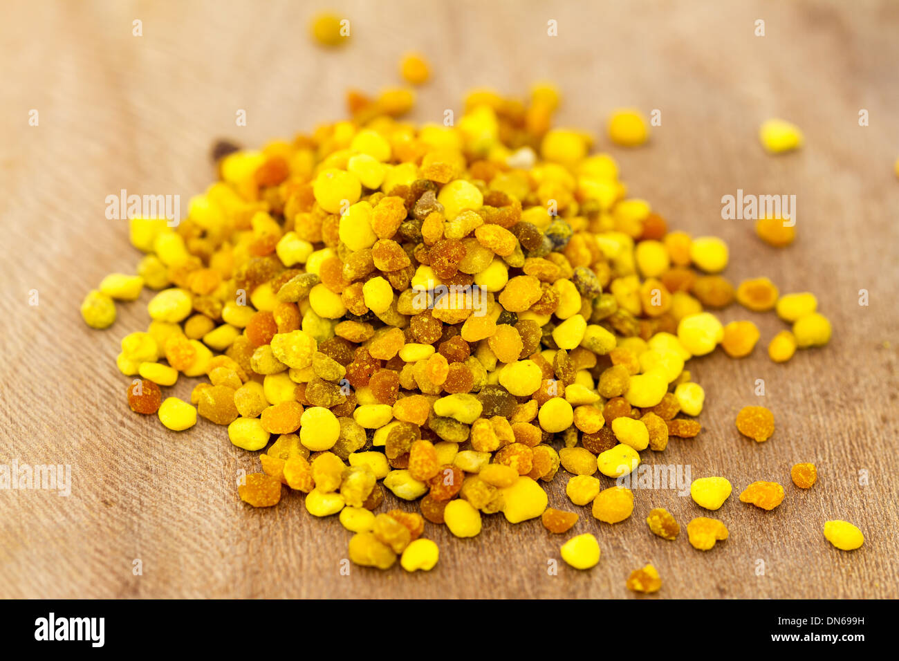 Close up of a pile of pollen Stock Photo - Alamy