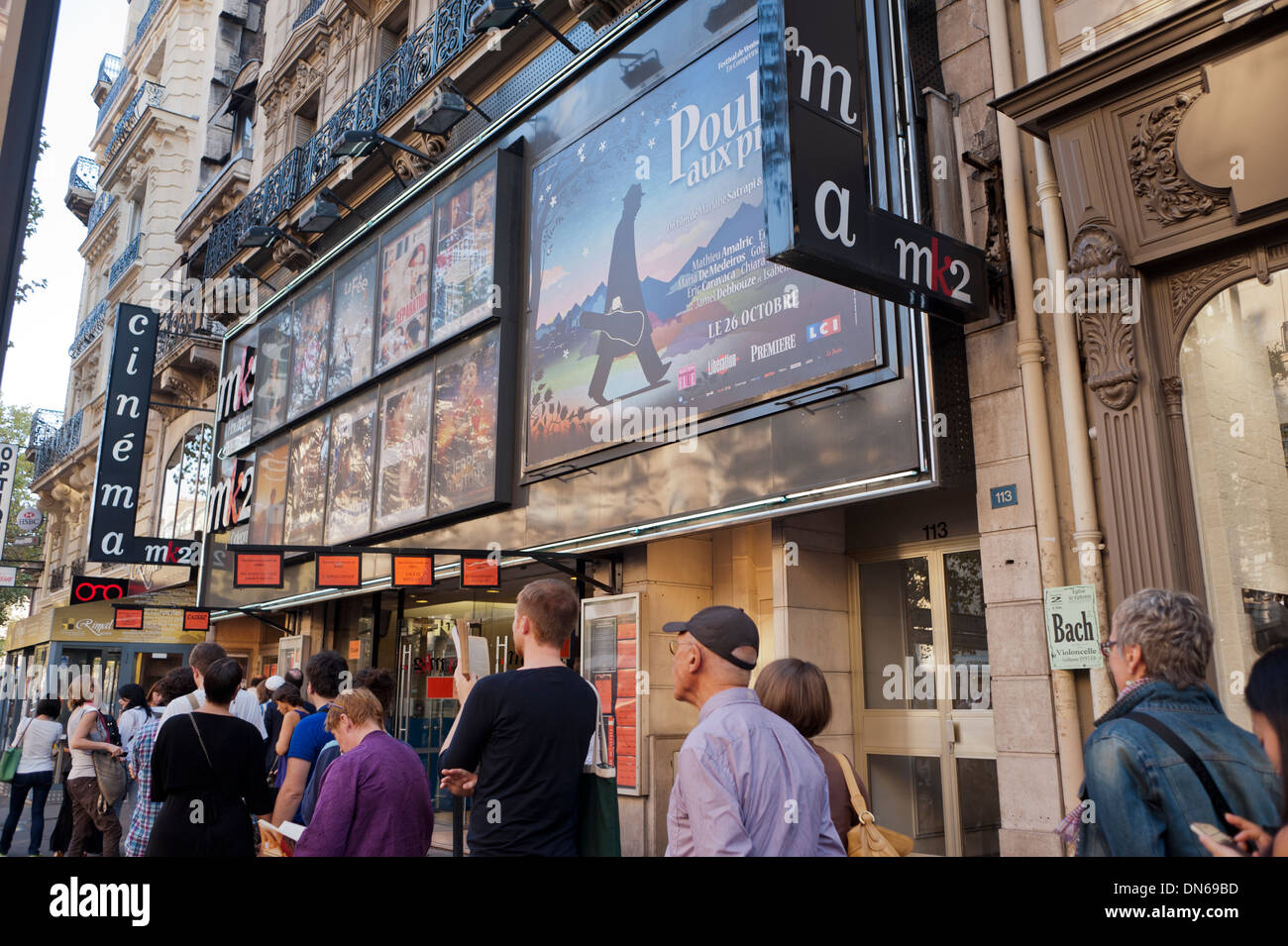 French movie theatres cinema posters paris hi-res stock photography and ...