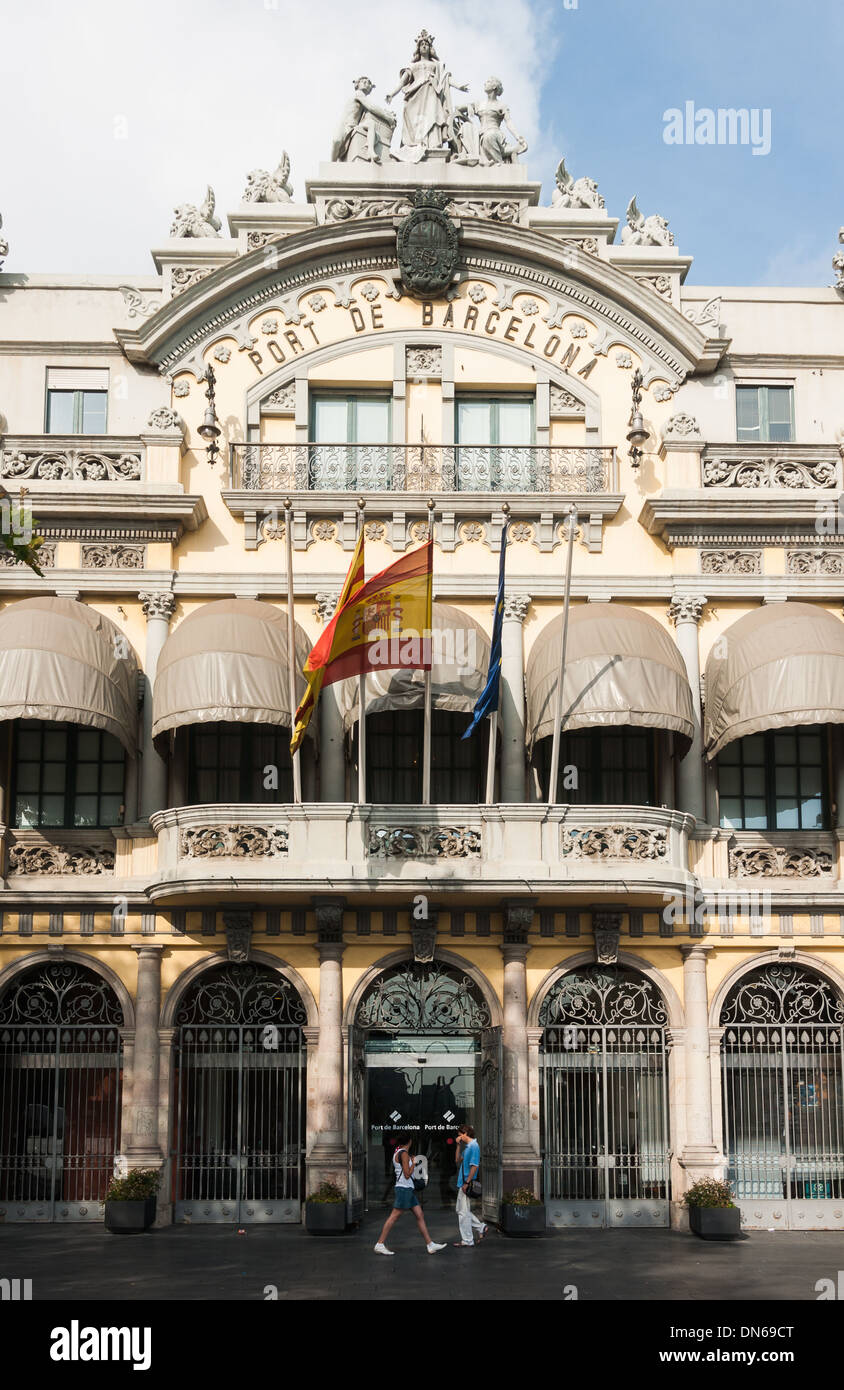 Port de Barcelona, Customs building Stock Photo - Alamy