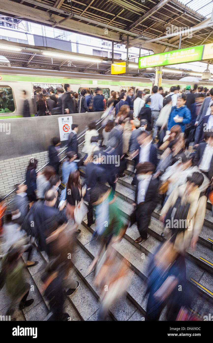 Japan, Honshu, Kanto, Tokyo, Shinjuku Station, Rush Hour Crowds Stock ...