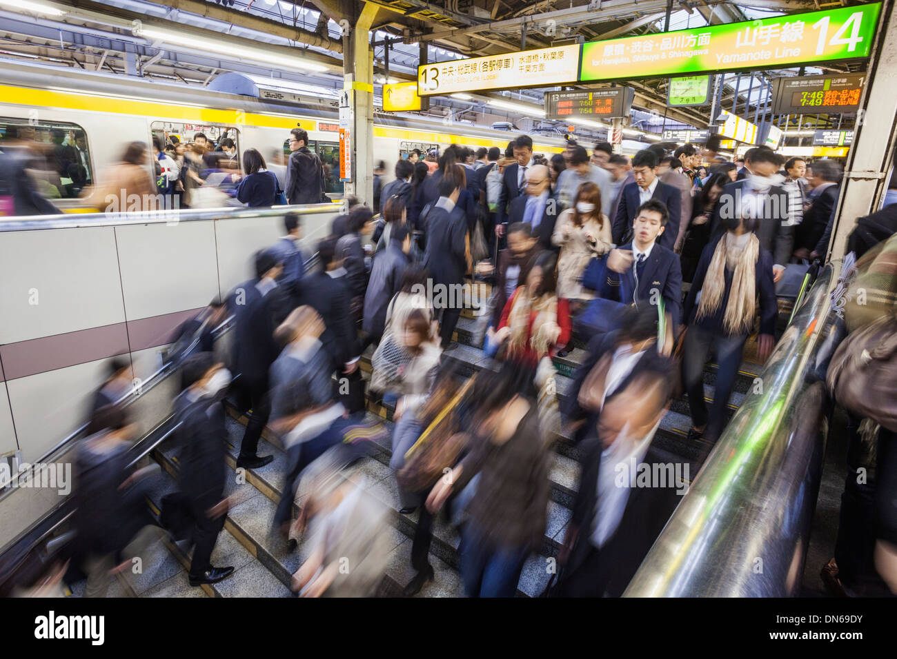Japan, Honshu, Kanto, Tokyo, Shinjuku Station, Rush Hour Crowds Stock ...