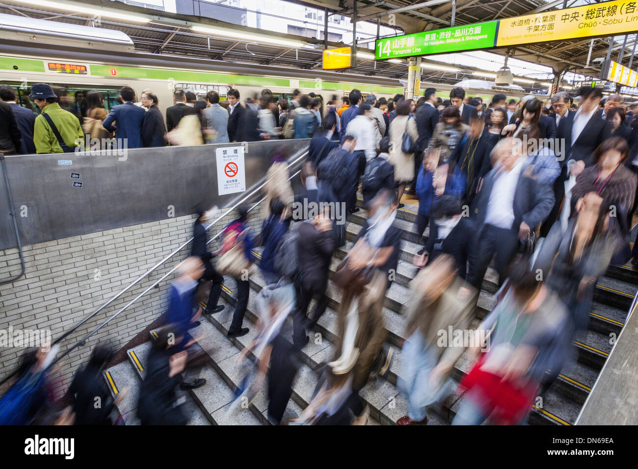 Japan, Honshu, Kanto, Tokyo, Shinjuku Station, Rush Hour Crowds Stock ...