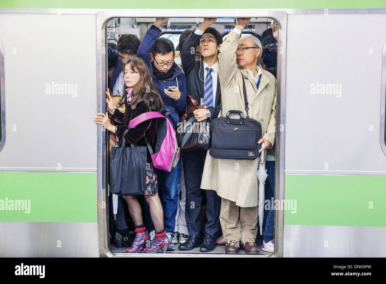 Japan, Honshu, Kanto, Tokyo, Shinjuku Station, Rush Hour Crowds on ...
