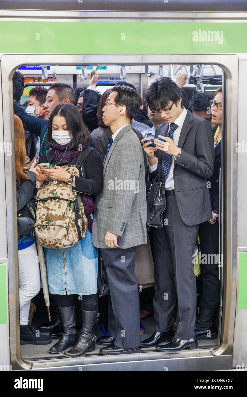 Japan, Honshu, Kanto, Tokyo, Shinjuku Station, Rush Hour Crowds on ...