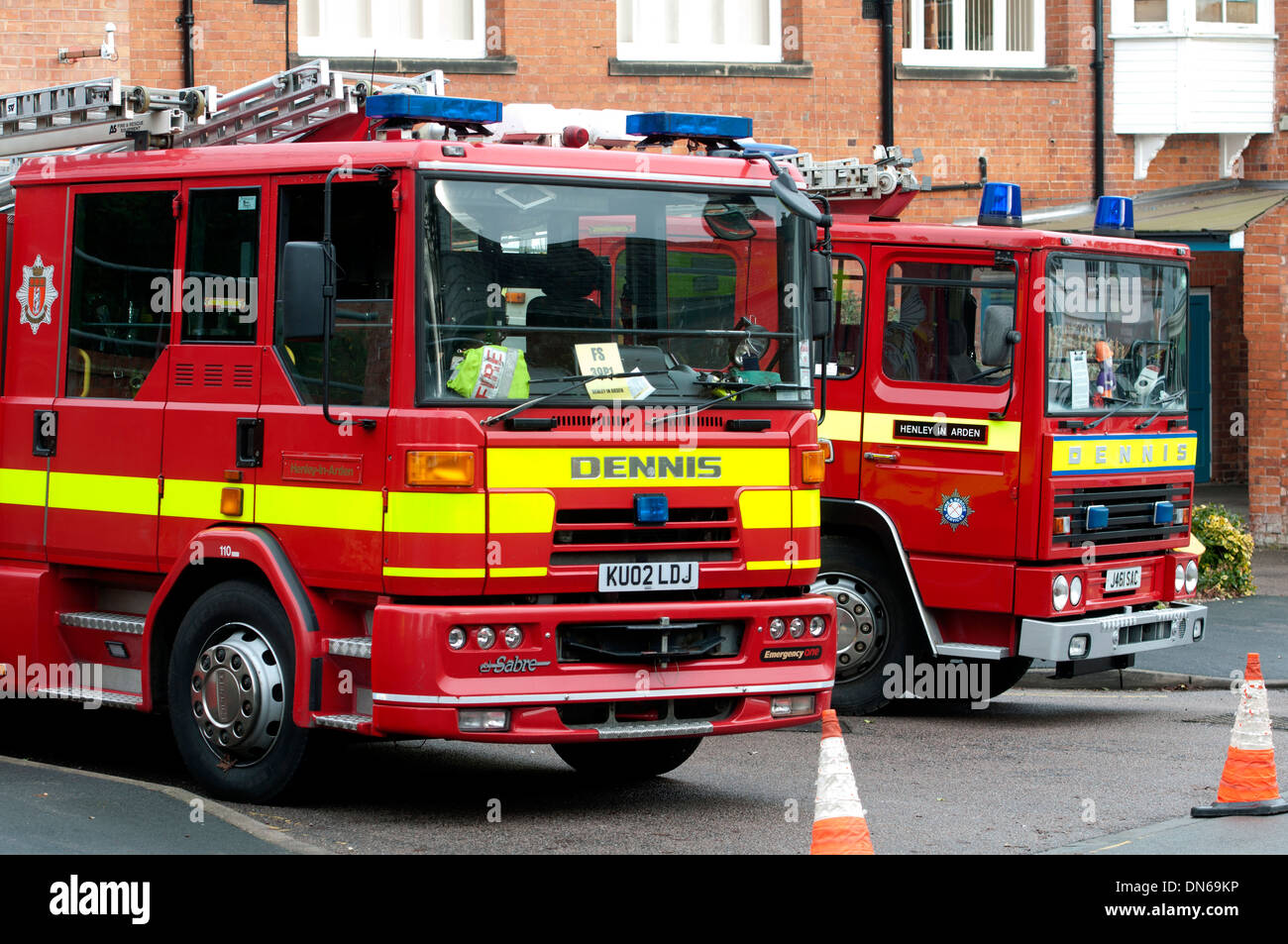 Fire engine uk station hi-res stock photography and images - Alamy