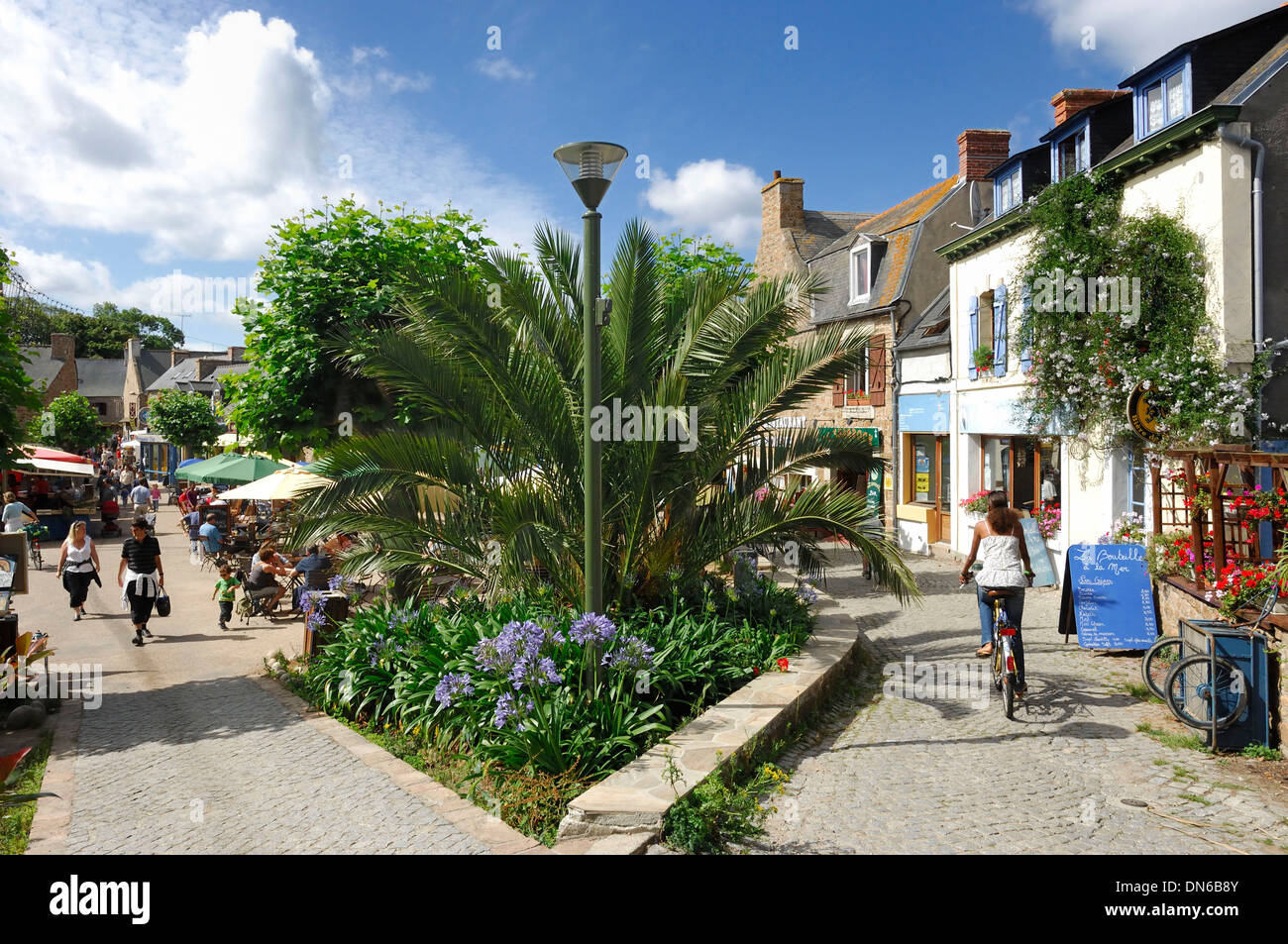 Seatourismtourist hi-res stock photography and images - Alamy