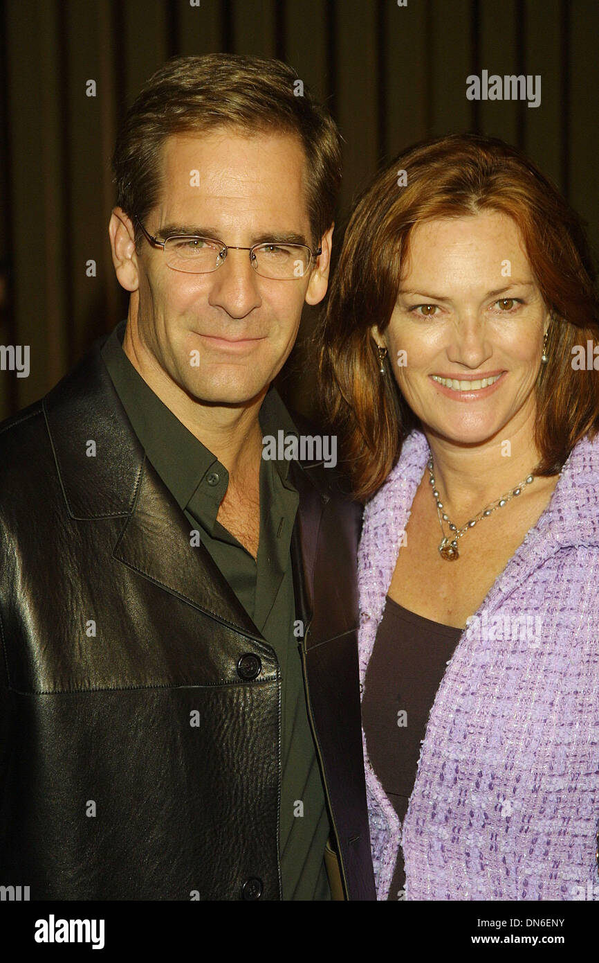 Oct. 24, 2001 - Hollywood, CALIFORNIA, USA - SCOTT BAKULA AND CHELSEA ...
