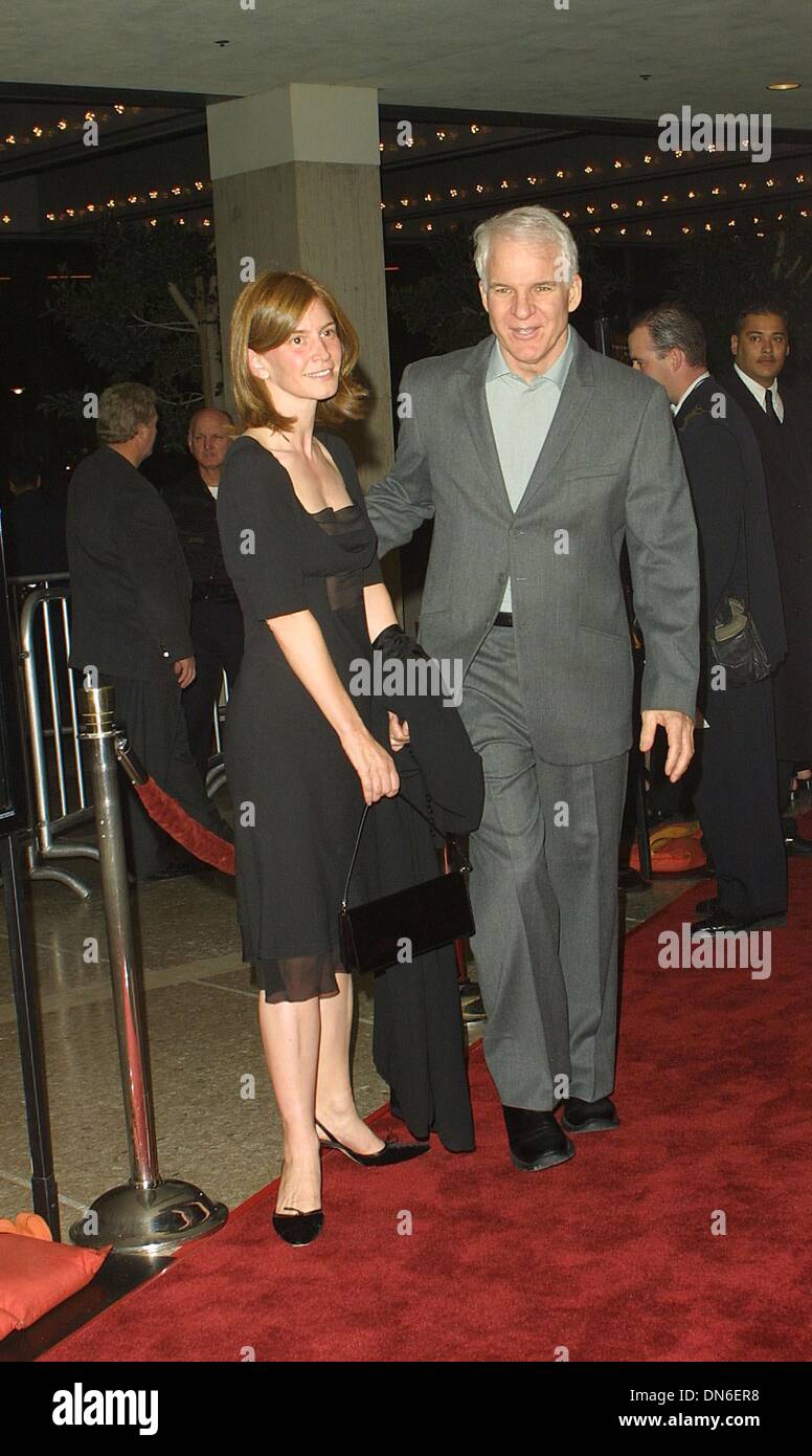 Affair necklace 2001 hi-res stock photography and images - Alamy