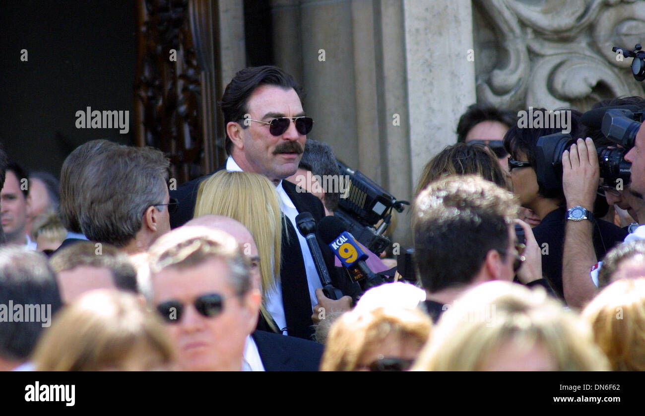 Robert urich hi-res stock photography and images - Alamy