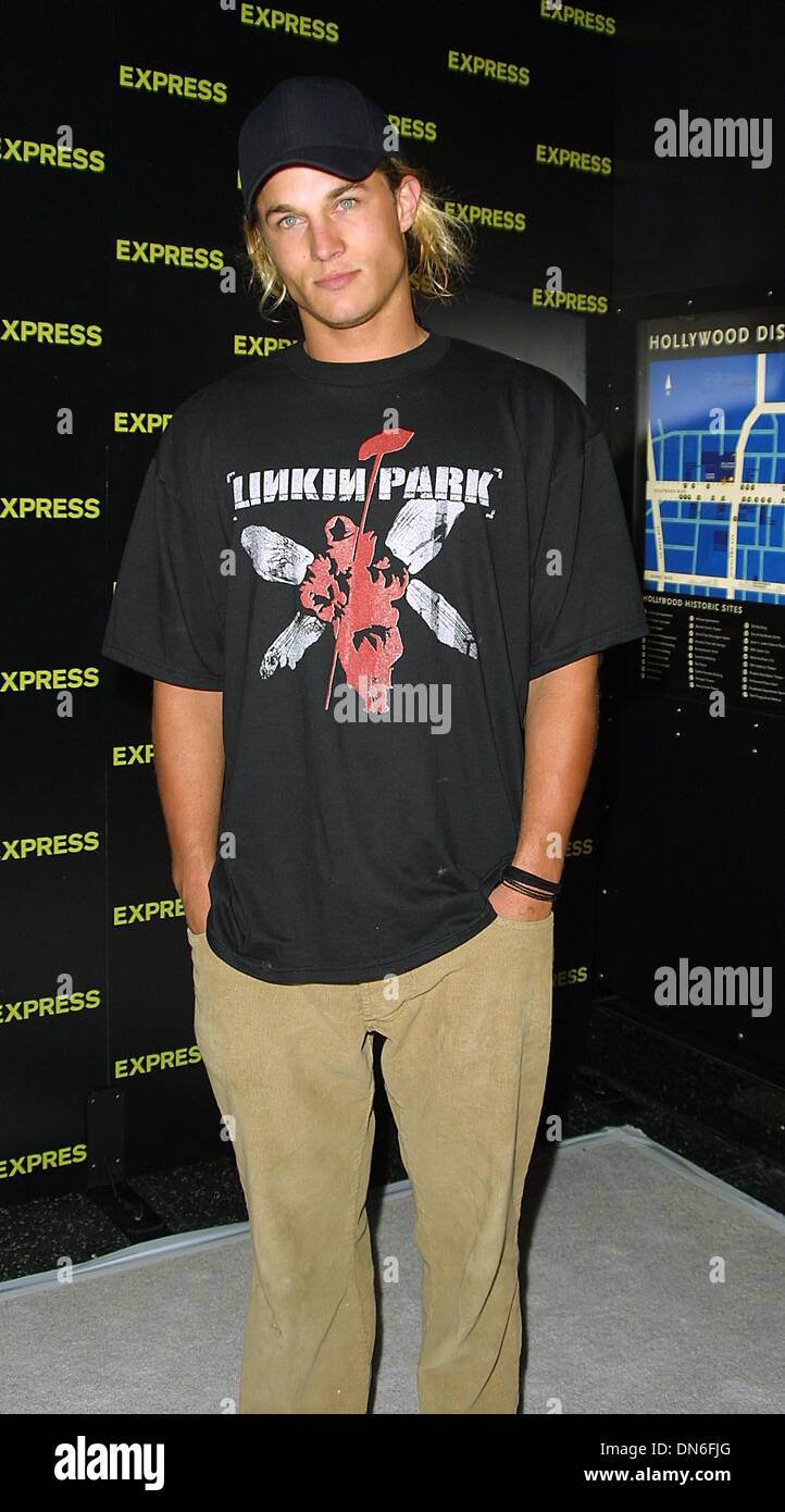 Travis Fimmel As A Model Travis Fimmel THE RISE OF THE MALE