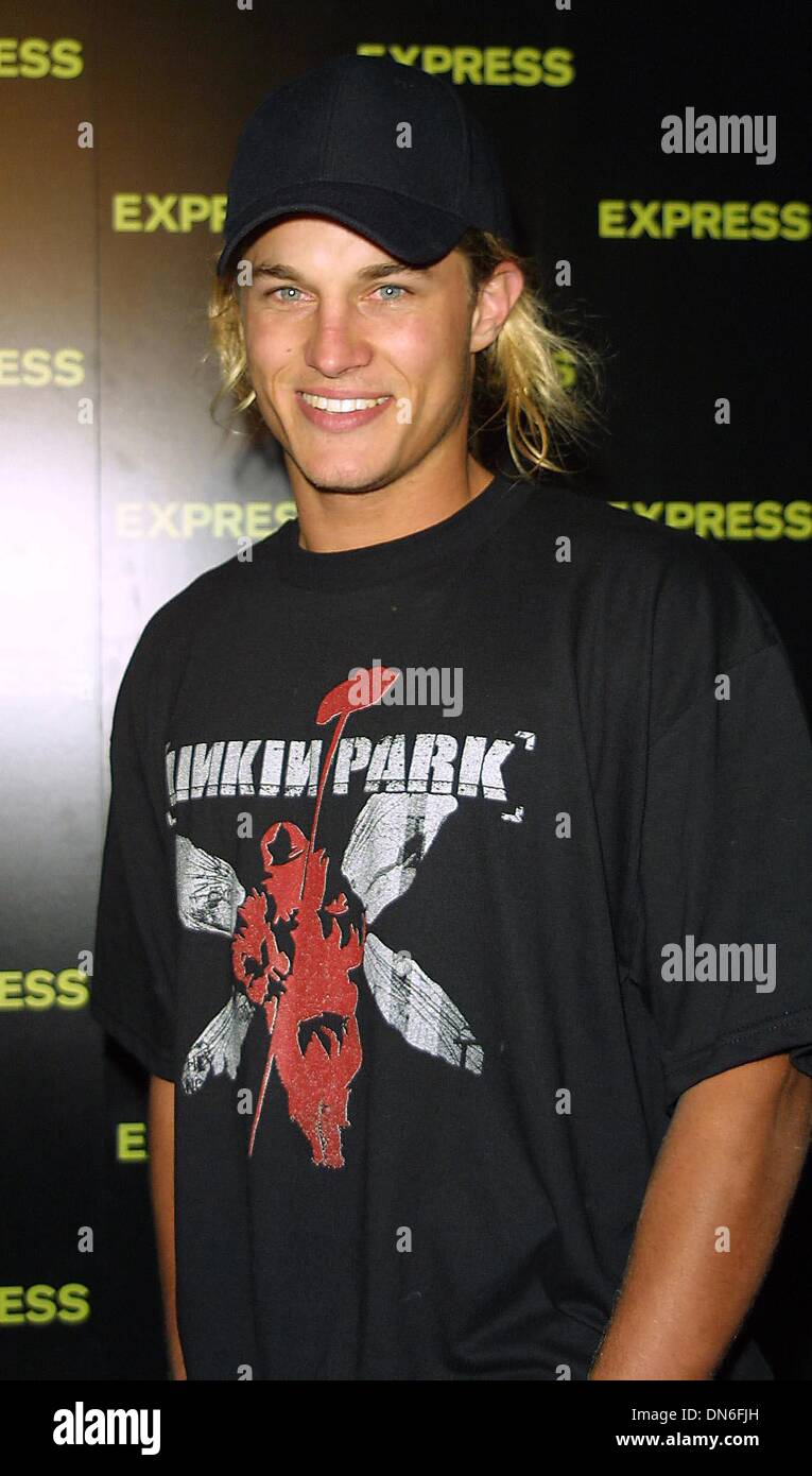 Aug. 5, 2002 - Hollywood, CALIFORNIA, USA - TRAVIS FIMMEL.(MODEL ...