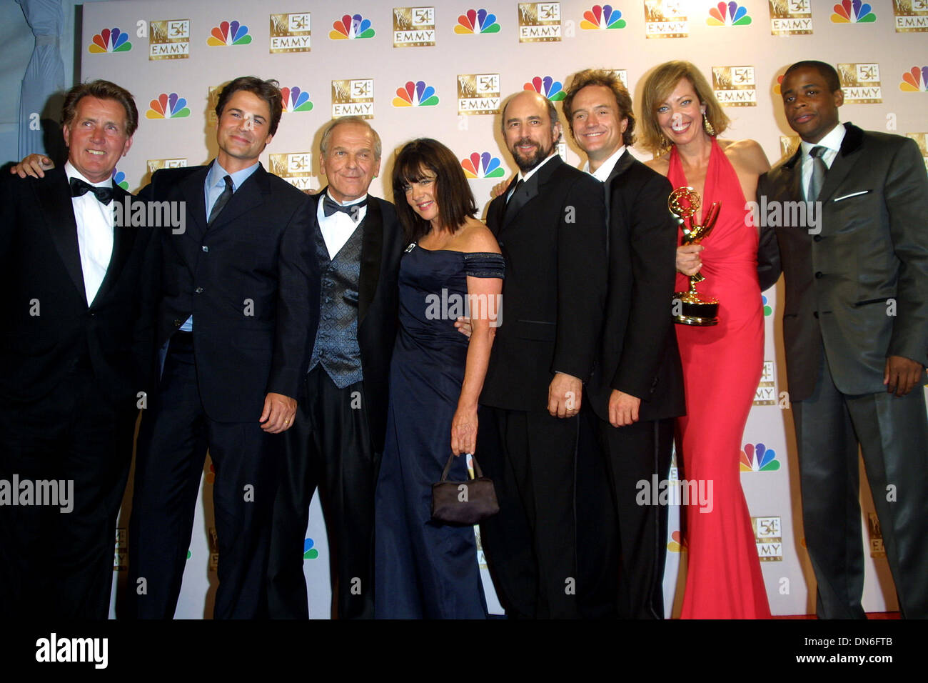 West wing cast hi-res stock photography and images - Alamy