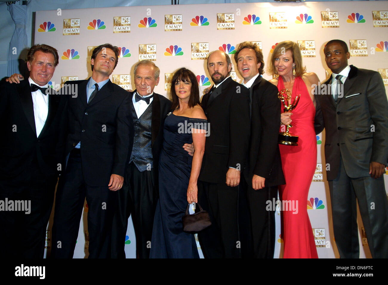 The cast of the west wing hi-res stock photography and images - Alamy