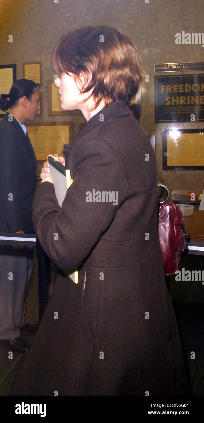 Oct. 29, 2002 - Beverly Hills, CALIFORNIA, USA - WINONA RYDER..ON HER ...