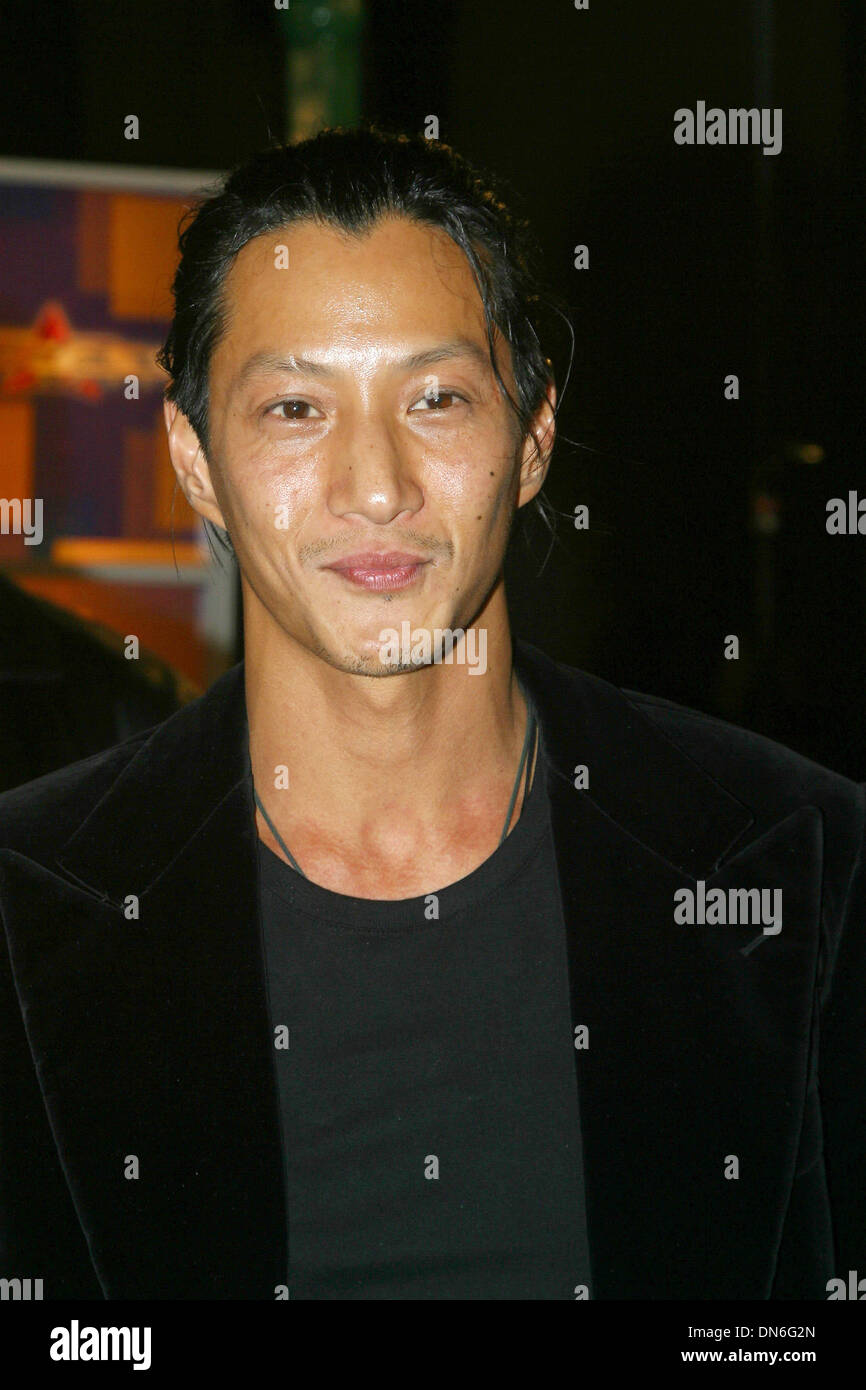 Will yun lee bond hi-res stock photography and images - Alamy