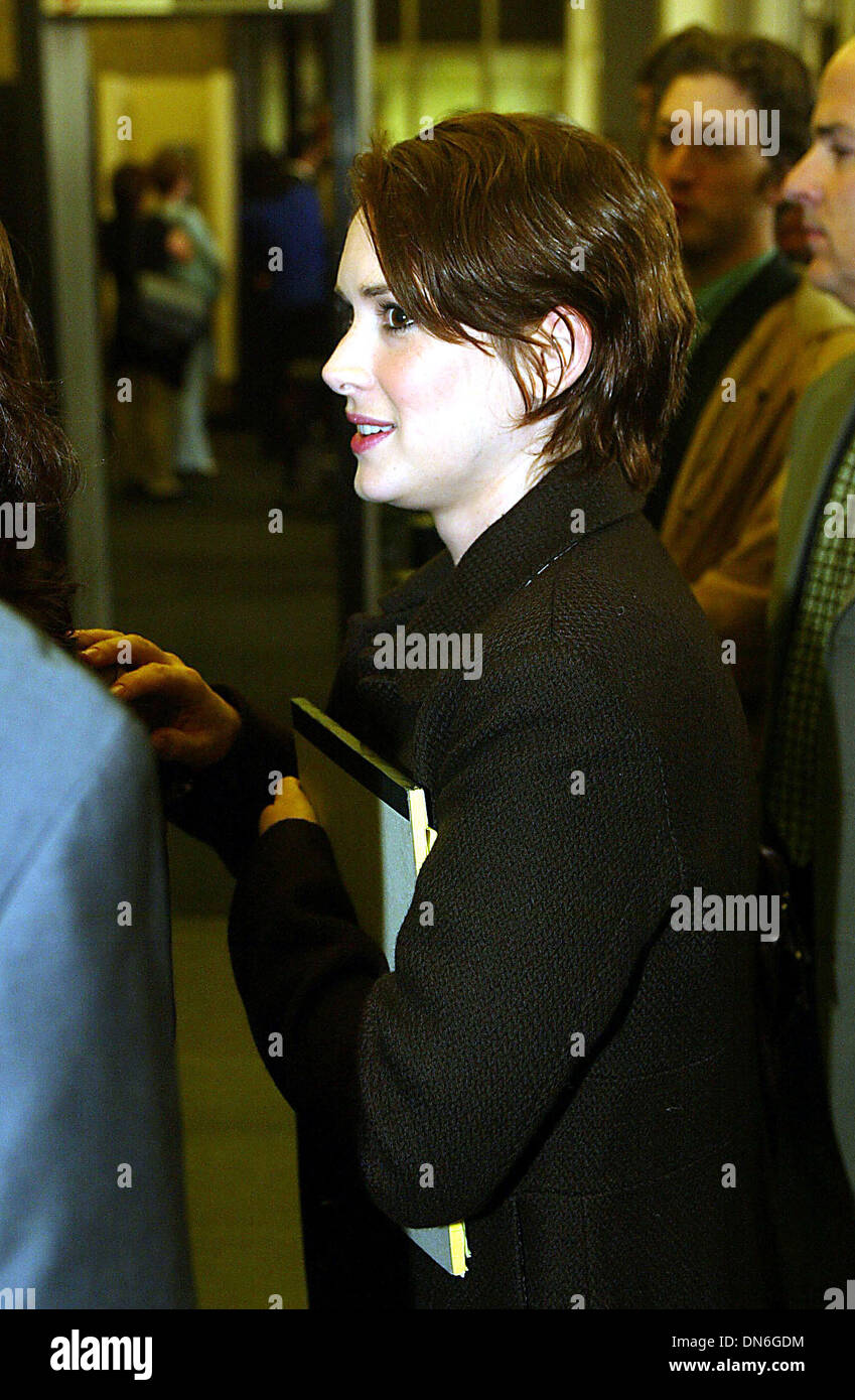Dec. 27, 2002 - Beverly Hills, CALIFORNIA, USA - WINONA RYDER..ON HER ...