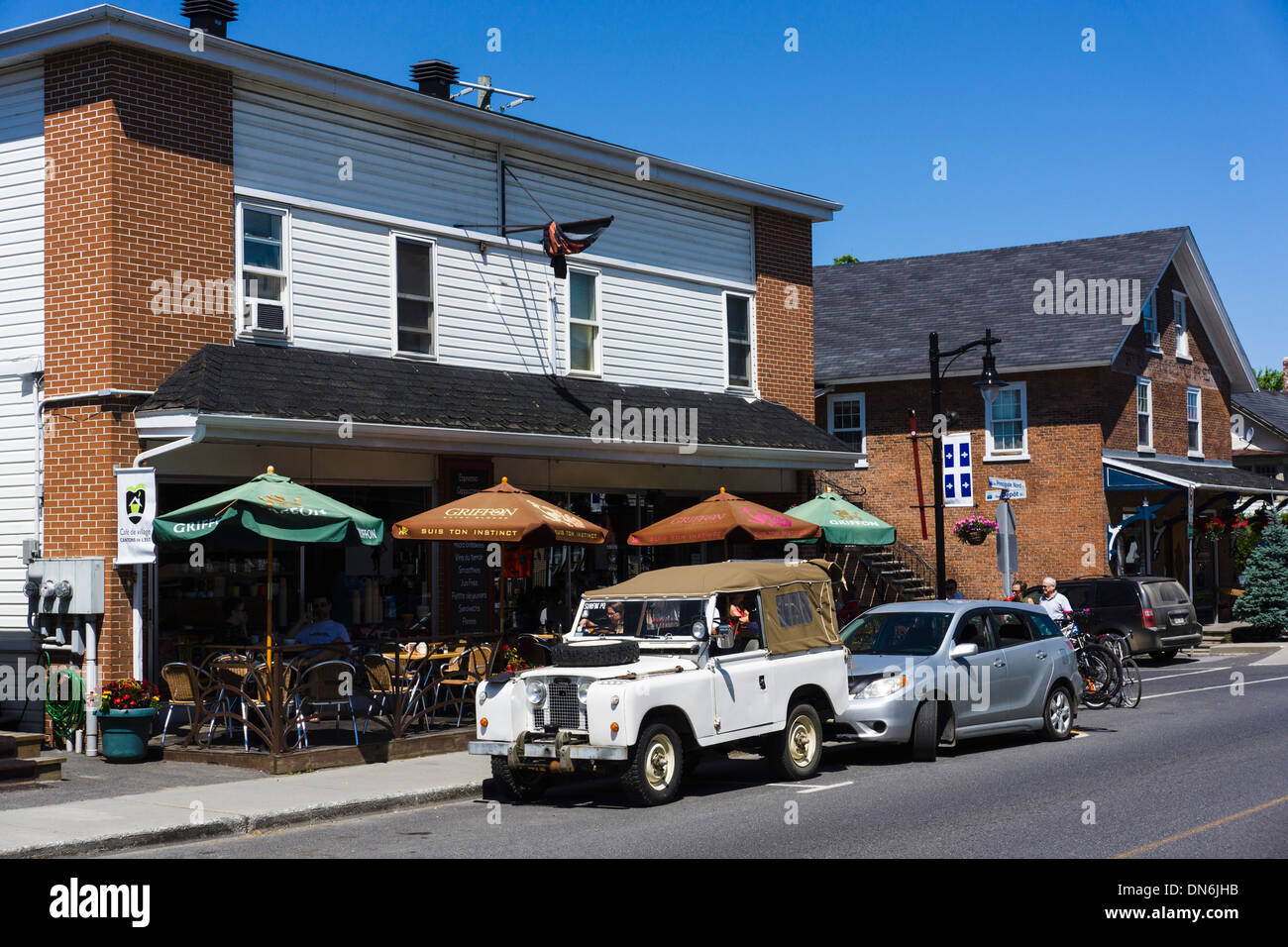 Café de village. Sutton, Brome-Missisquoi, Eastern Townships, Quebec ...