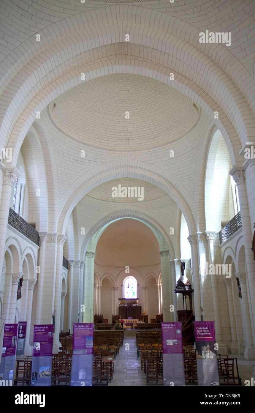 Angouleme cathedral hi-res stock photography and images - Alamy