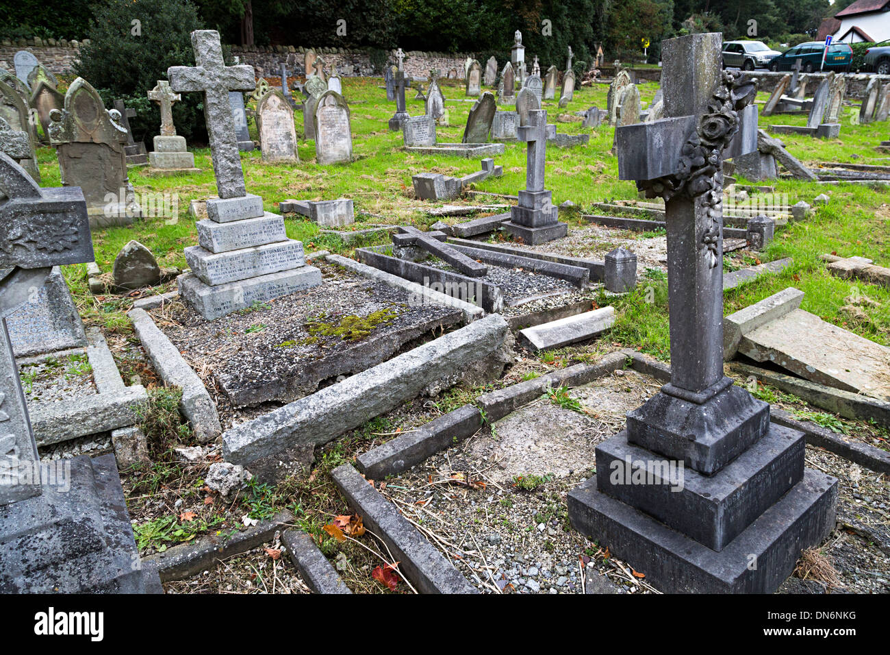 Gravestones broken cemetery hi-res stock photography and images - Alamy