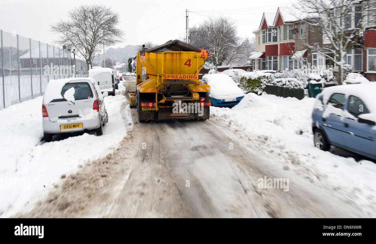 Grit lorry hi-res stock photography and images - Alamy
