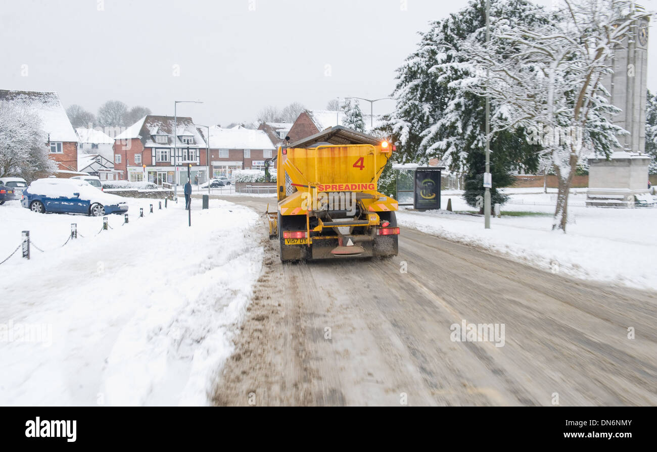 Gritting Lorry High Resolution Stock Photography and Images - Alamy