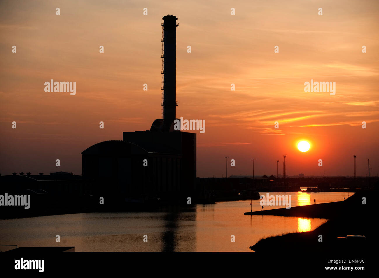 Shoreham power station hi-res stock photography and images - Alamy