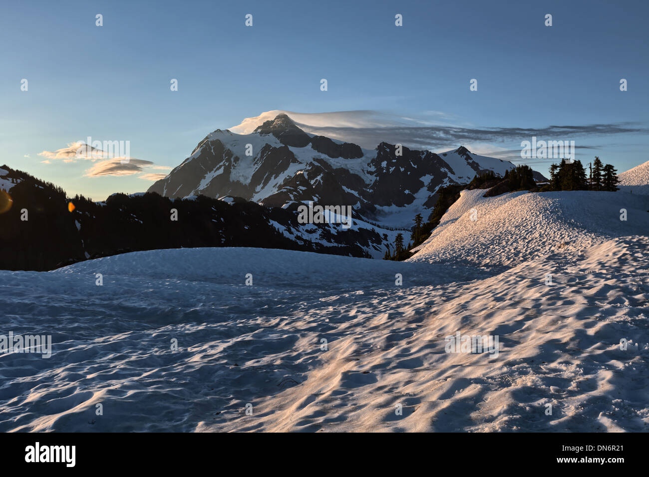Mount Shuksan sunrise Stock Photo - Alamy
