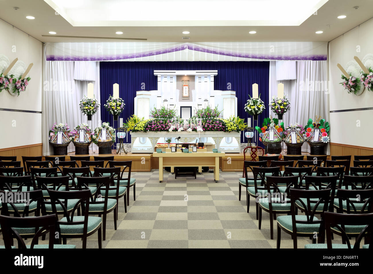 Funeral scene of japanese style Stock Photo - Alamy