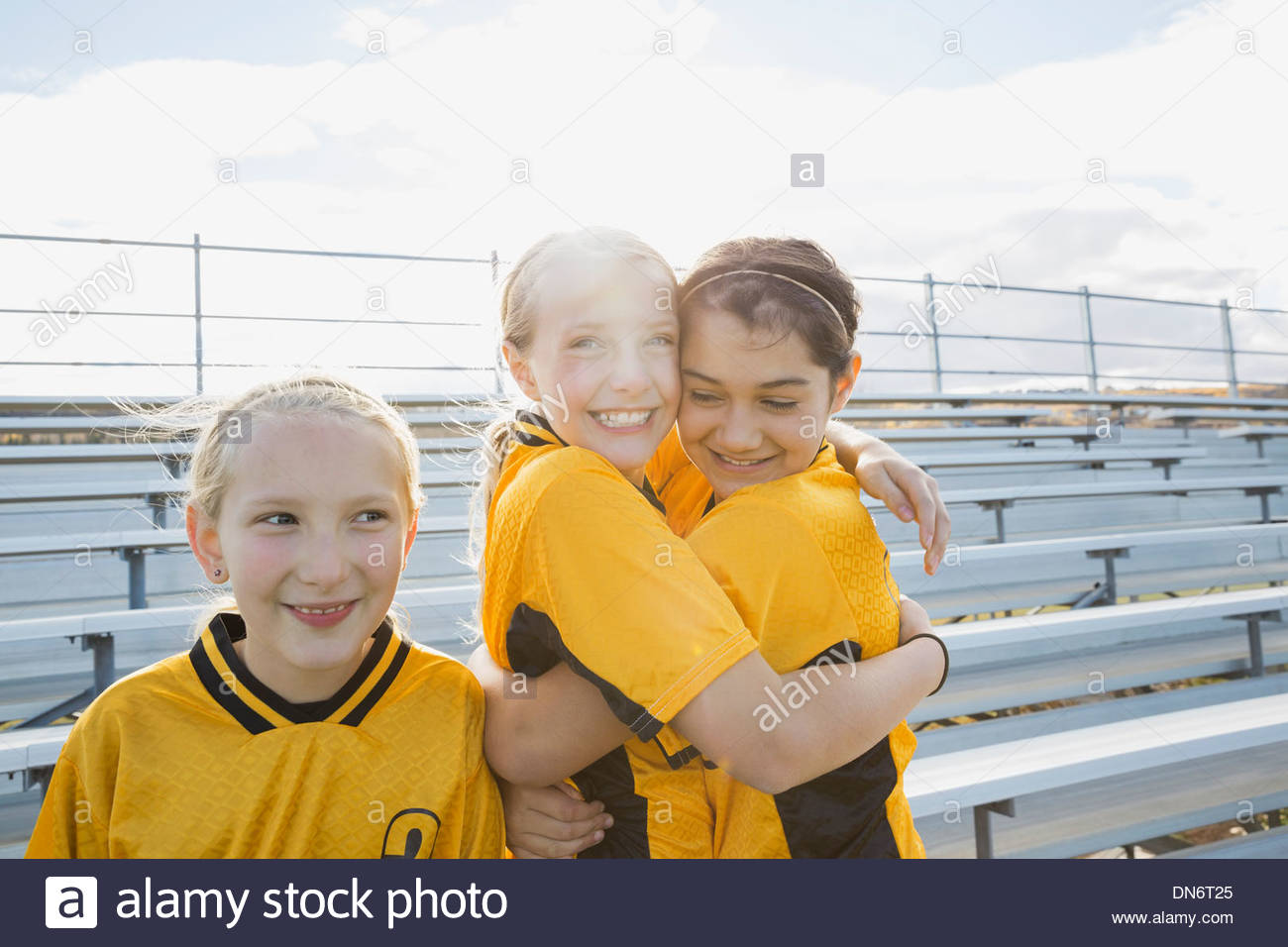 American soccer players hugging hi-res stock photography and images - Alamy